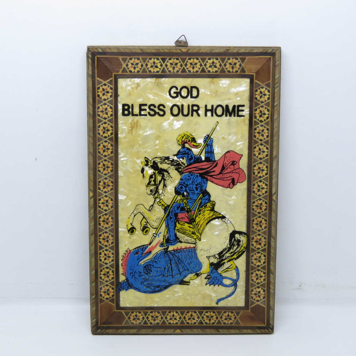 Souvenir produzido na Syria "God Bless Our Home"