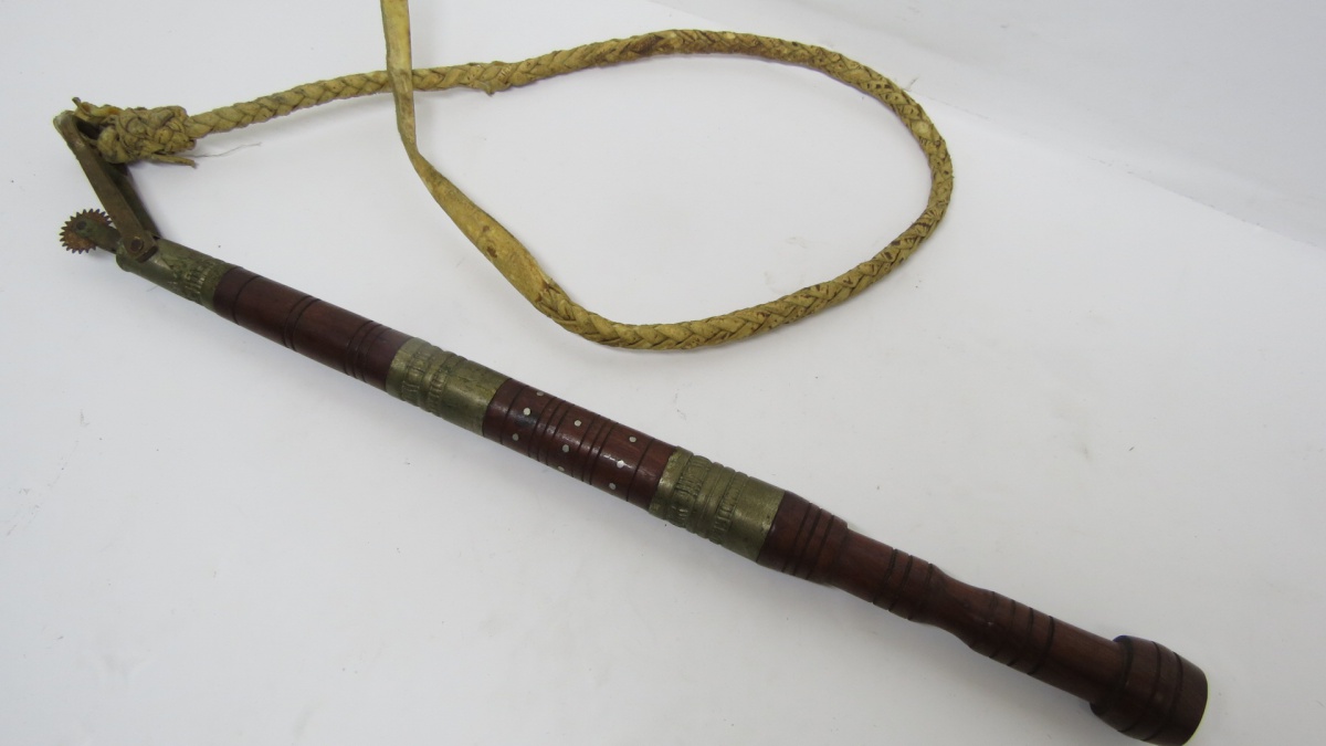 Montaria - Chicote antigo de coleção em madeira nobre,