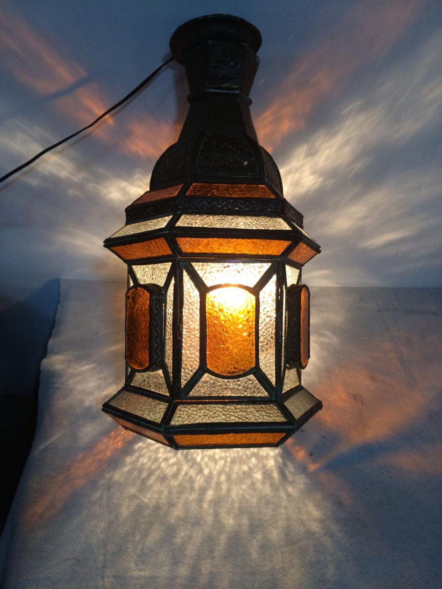 Lindo, grande e antigo lustre/lanterna tipo Bali em me