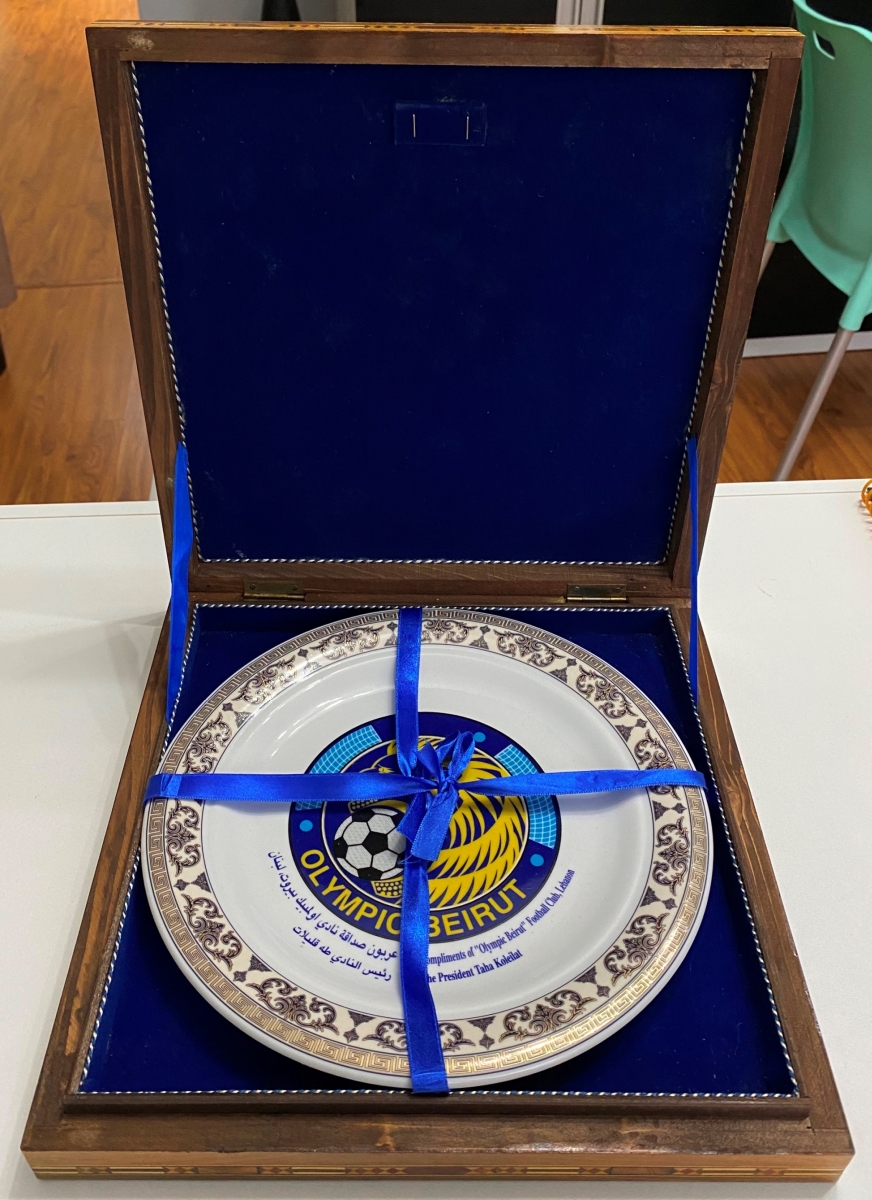 Prato de porcelana do Líbano - Olympic Beirut - Acondic