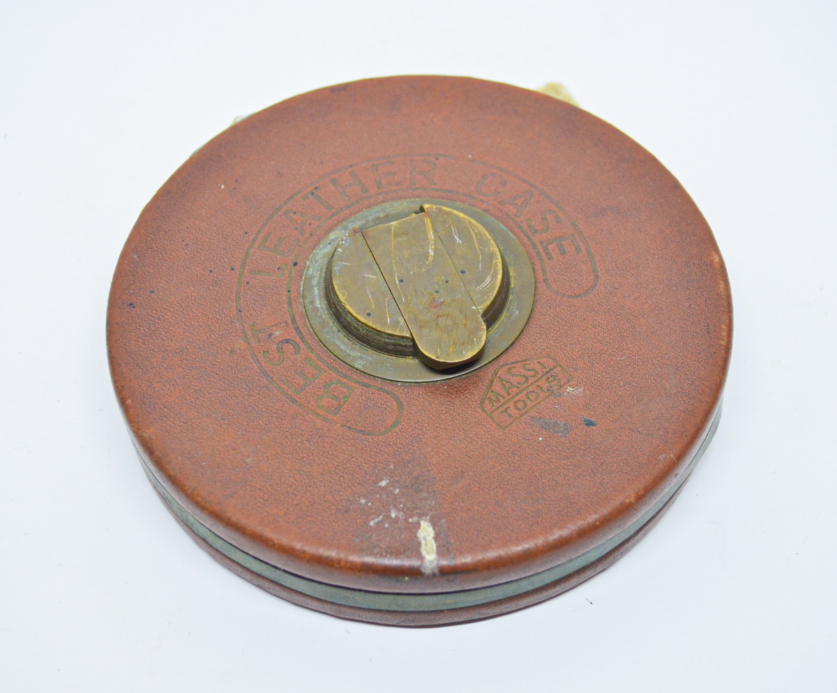 Antiga trena fita métrica de origem alemã Massi Tools