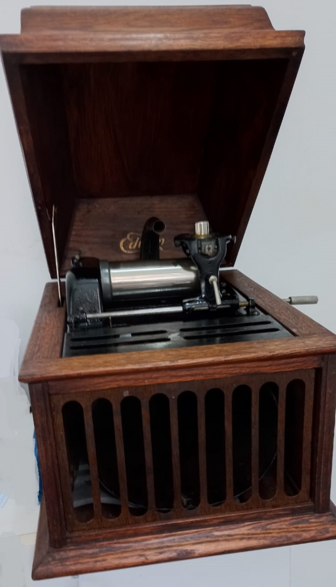 COLECIONISMO - PHONOGRÁFO THOMAS EDISON - Funcionando,