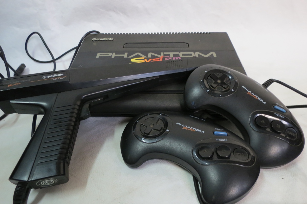 Vídeo game PHANTOM SYSTEM GRADIENTE acompanha 2 control
