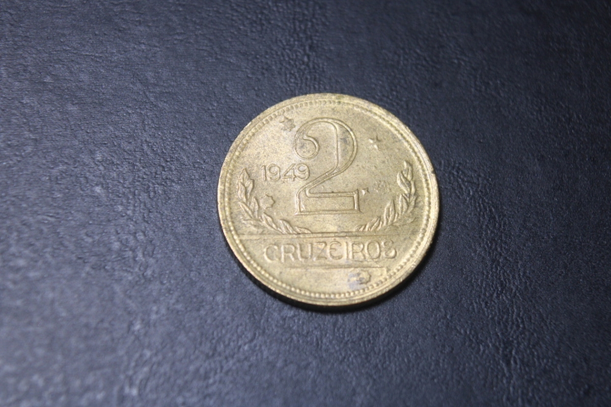 moeda do Brasil, 2 cruzeiros de 1949 flor de cunho