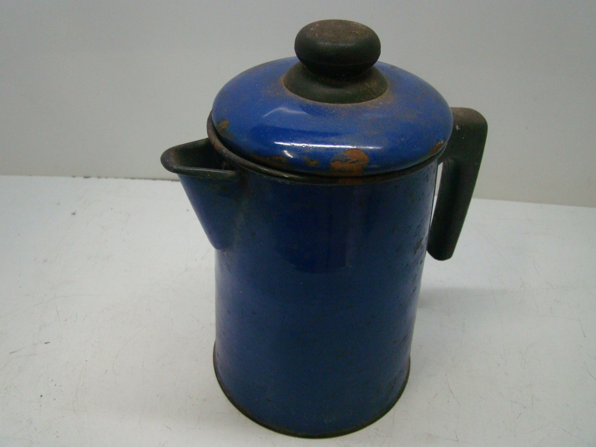 Bule antigo na cor original Azul medindo 21 cm de altur