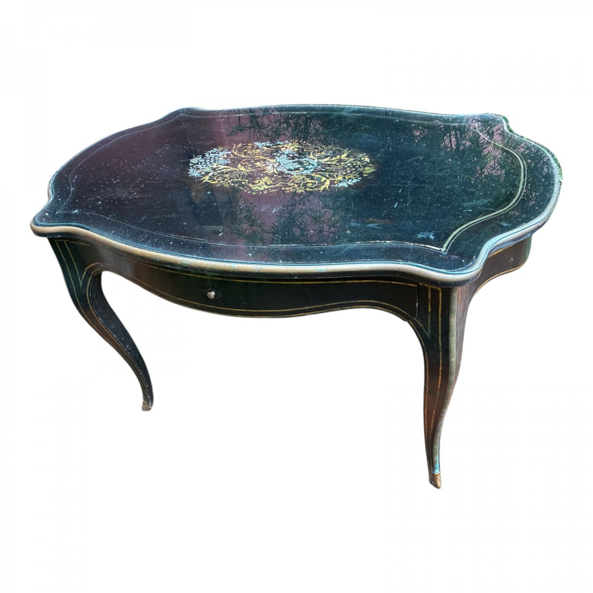 Mesa de encostar dita chinesa com tampo adornado ao cen