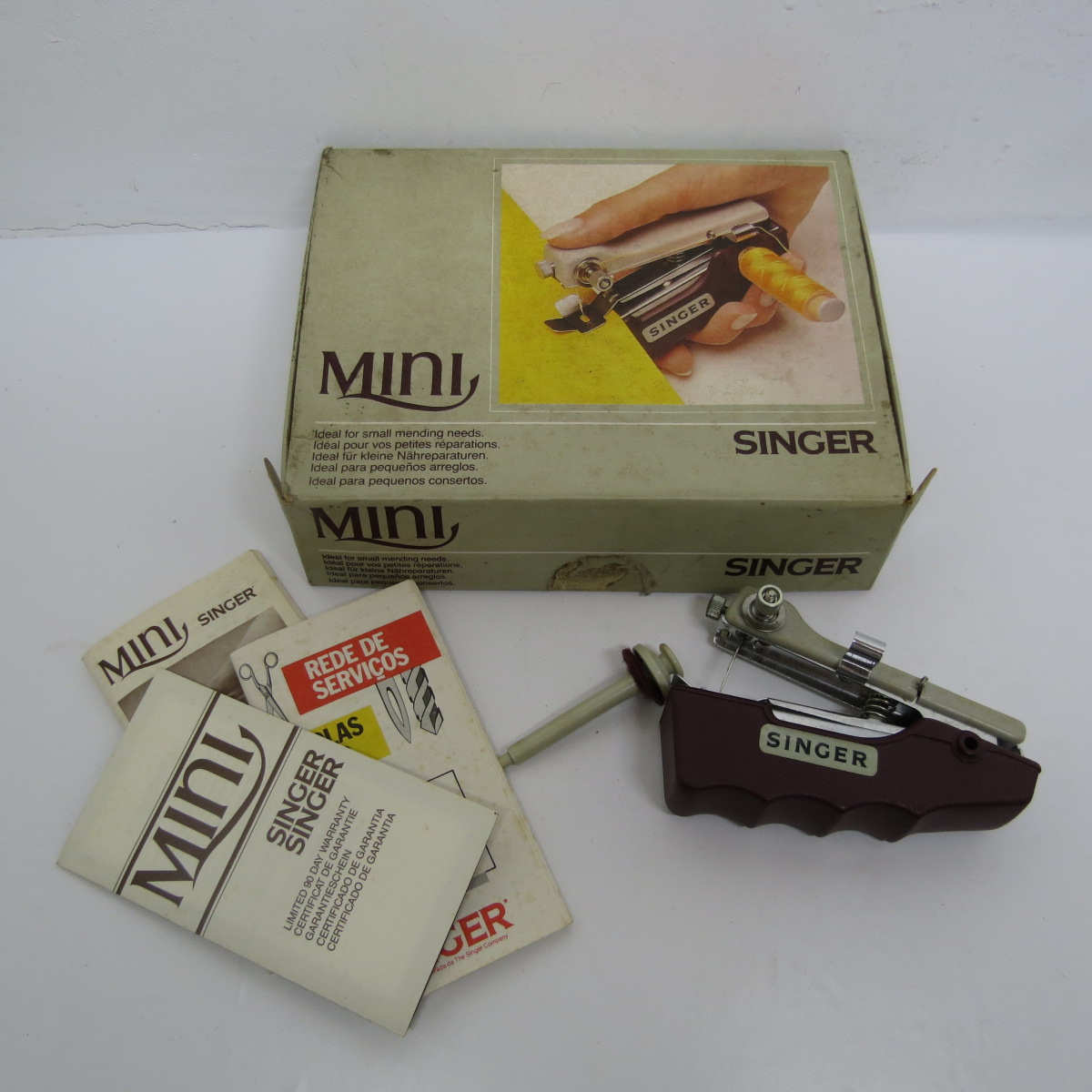 Máquina de costura manual Mini Singer - Na caixa, com m