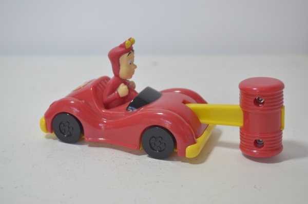 BRINQUEDO ANTIGO - CARRO DO CHAPOLIN COLORADO. Em plastico. 14cm de ...