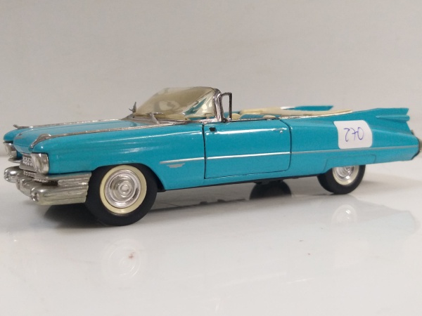 Cadillac series 62, ano 1959, escala 1/34, cor azul, co