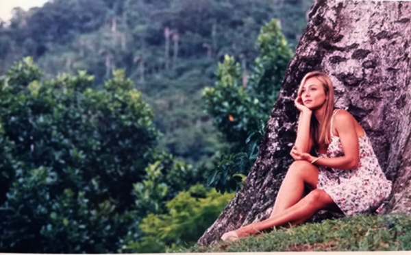 Fotografia da atriz Marianne Ebert , formato 20 cm x 13