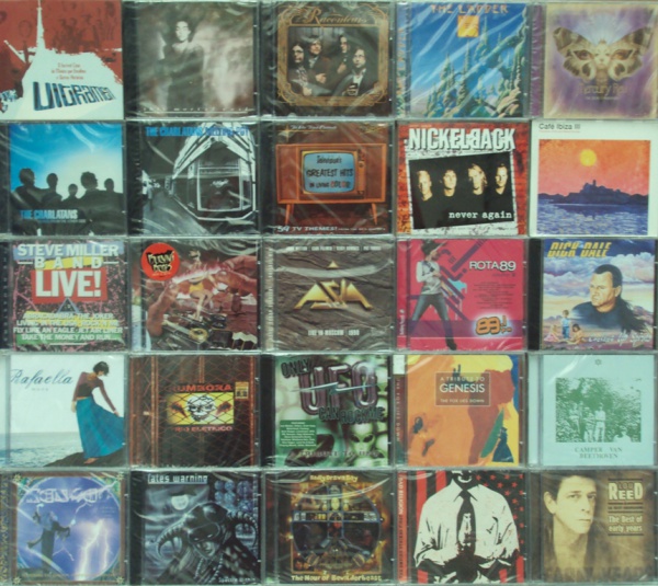 25 CDs - ROCK /// A TRIBUTE TO GENESIS - A TRIBUTE TO G