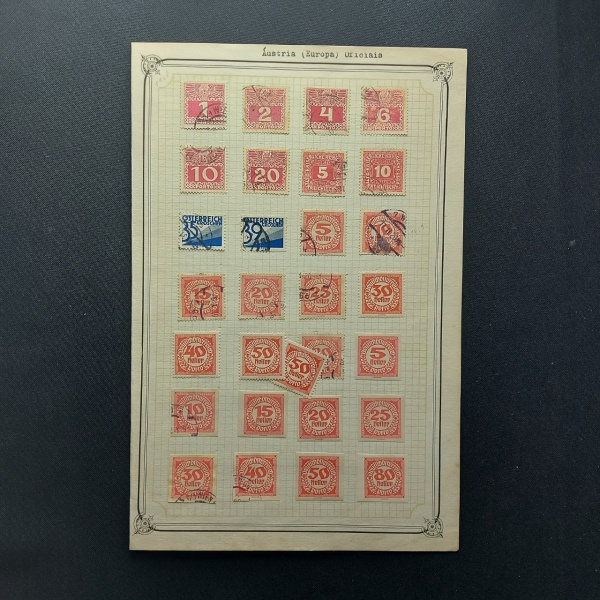 AUSTRIA - OFICIAIS - 29 SELOS
