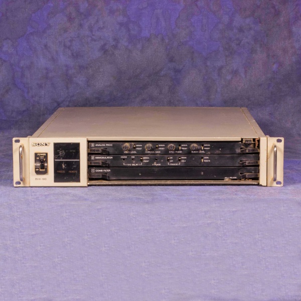 SONY - Decoder Digital Sony BVX-100. No estado. Sem Gar