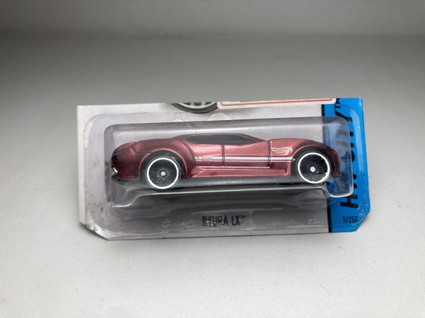 Ryura LX Vinho Hot Wheels Miniatura na escala 1/64 em m