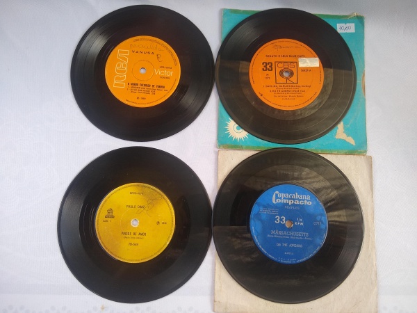 DISCO DE VINIL - 4 EPS COMPACTO 7` - ELVIS PRESLEY / T