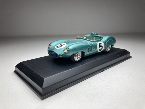 Aston Martin DBR1 Le Mans Winner Top Model Collection E
