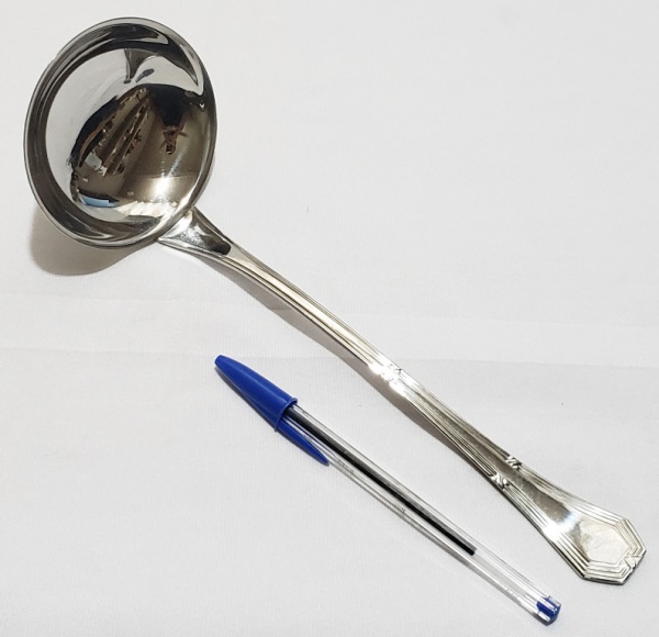 Concha para caldo produzido em aço inox da marca Gottin