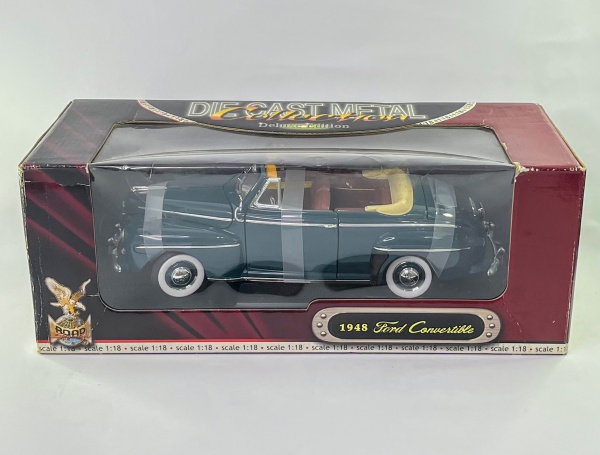 Signature Models - 1934 Duesenberg - Escala 1/18 - Mini