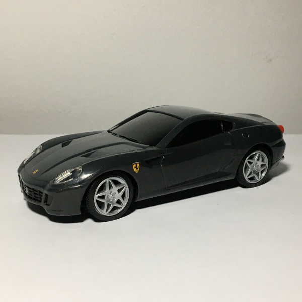 Belo carro de coleção, modelo Ferrari 599 GBT Fiorano,