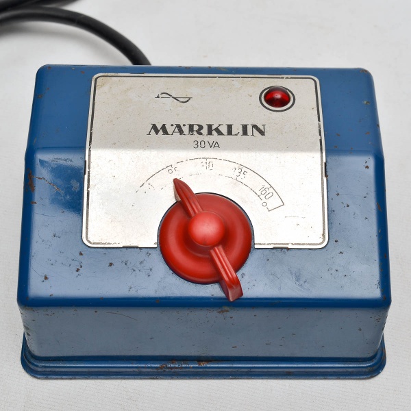 Transformador MARKLIN - com 4 entradas - 110v - década