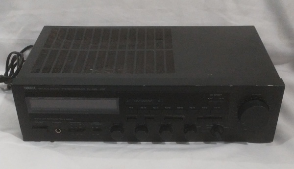 Receiver Yamaha, modelo Rx-530. Serigrafia em bom estad