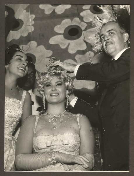 Fotografia: Vedete - Wilza Carla - Biografia: Começou s