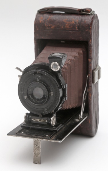 Antiga Câmera fotográfica AGFA Standard. Produzida pela