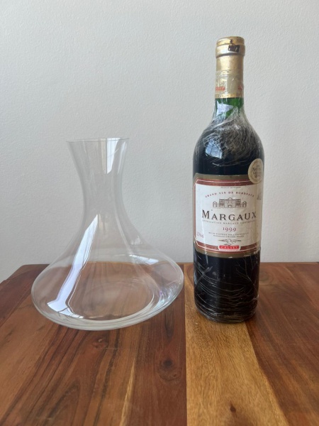 MARGAUX - Maison Calvet - SAFRA 1999 - Obs: o decanter é apenas decorativo