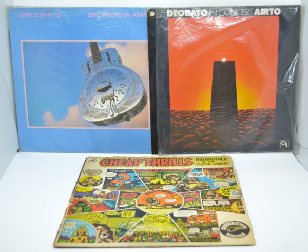 03 LPs vinil sendo: Keith Richards, Joe Cocker e Tina T