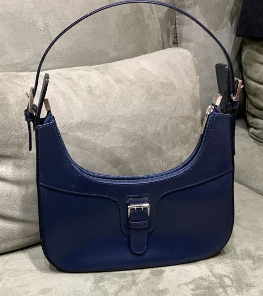 SANTA MARINELLA, bolsa azul marinho com pouco uso