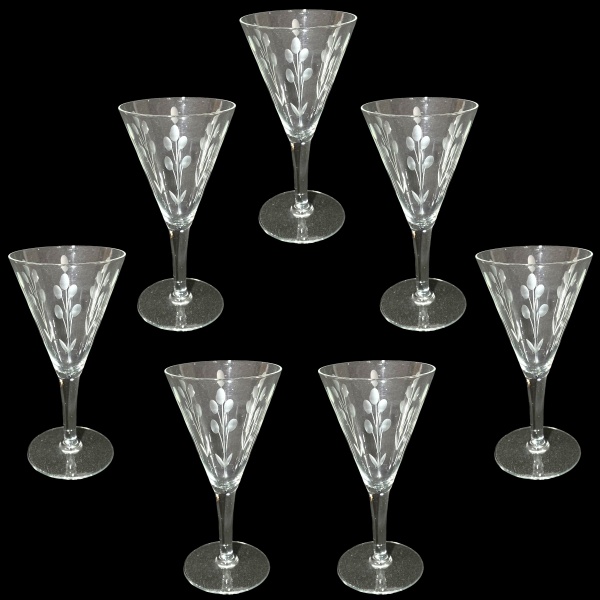 MARAVILHOSO CONJUNTO DE TAÇAS PARA VINHO EXECUTADAS EM