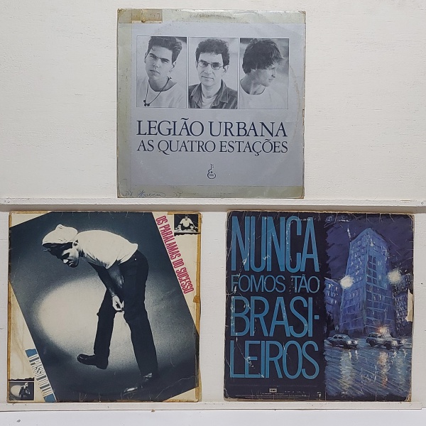 LOTE COM 3 LPS DE ROCK BRASILEIRO, INCLUINDO LEGIÃO URB