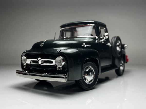 1956 Ford F100 Pick Up Verde Escuro - Mira Escala 1/18