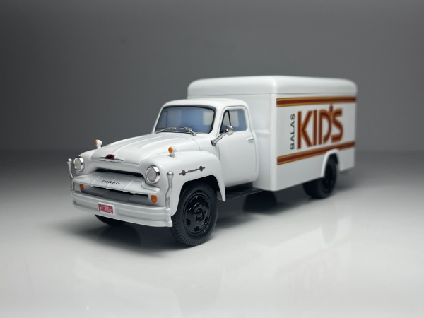 Chevrolet C6500 1959 Balas Kids; Escala 1/43 miniatur